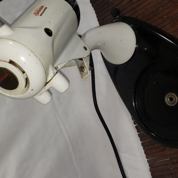 Sunbeam | Kitchen | Vintage 94 Sunbeam Mixmaster Stand Mixer Model 9 ...